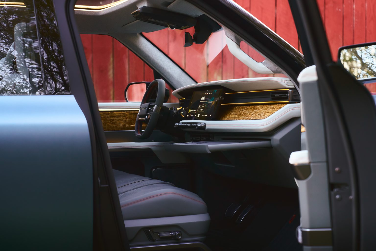 The Scout® Traveler™ SUV and Scout® Terra™ Truck – Scout Motors Stories